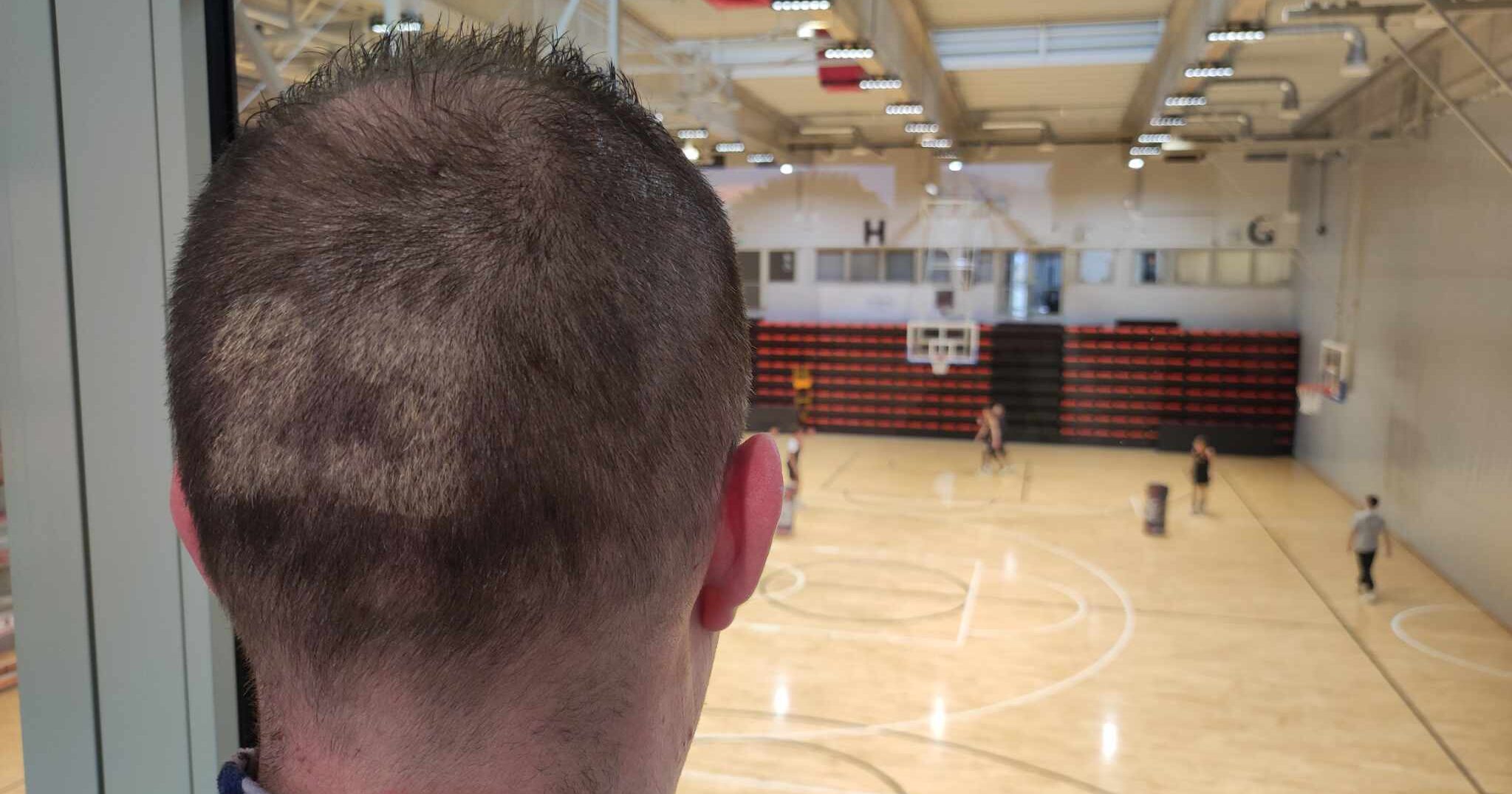 Akinek a kosárlabda és Jordan a mindene: a pécsi Fejér Dávid fején is ...